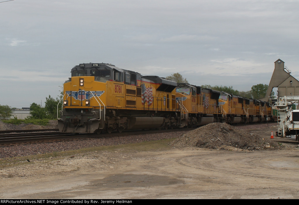 UP 8781 & others (1)